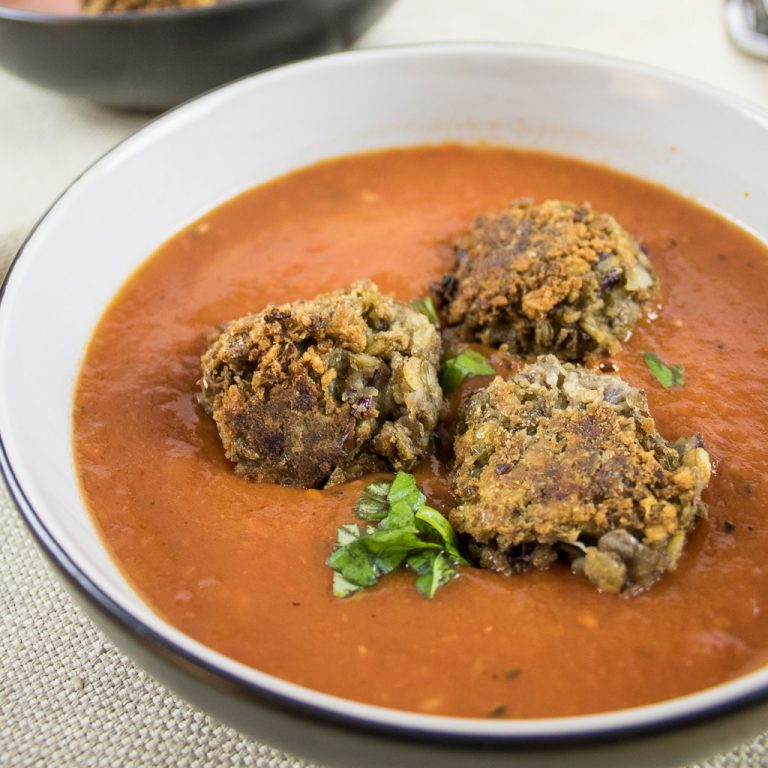 Vegan Lentil Meatballs - Check out this awesome simple one