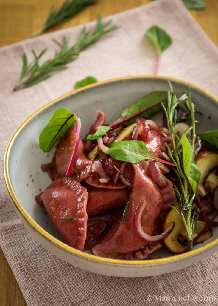 Vegan Beetroot Ravioli - tasty and colourful homemade pasta